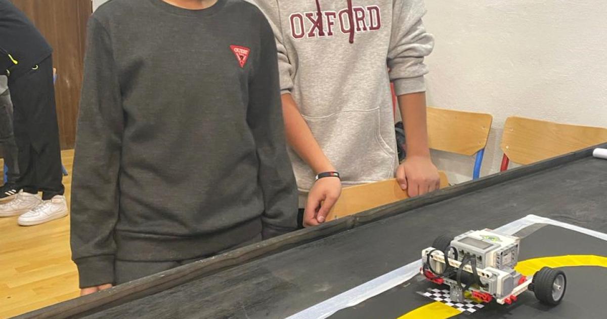 Robotics Classes | Oxford Schools